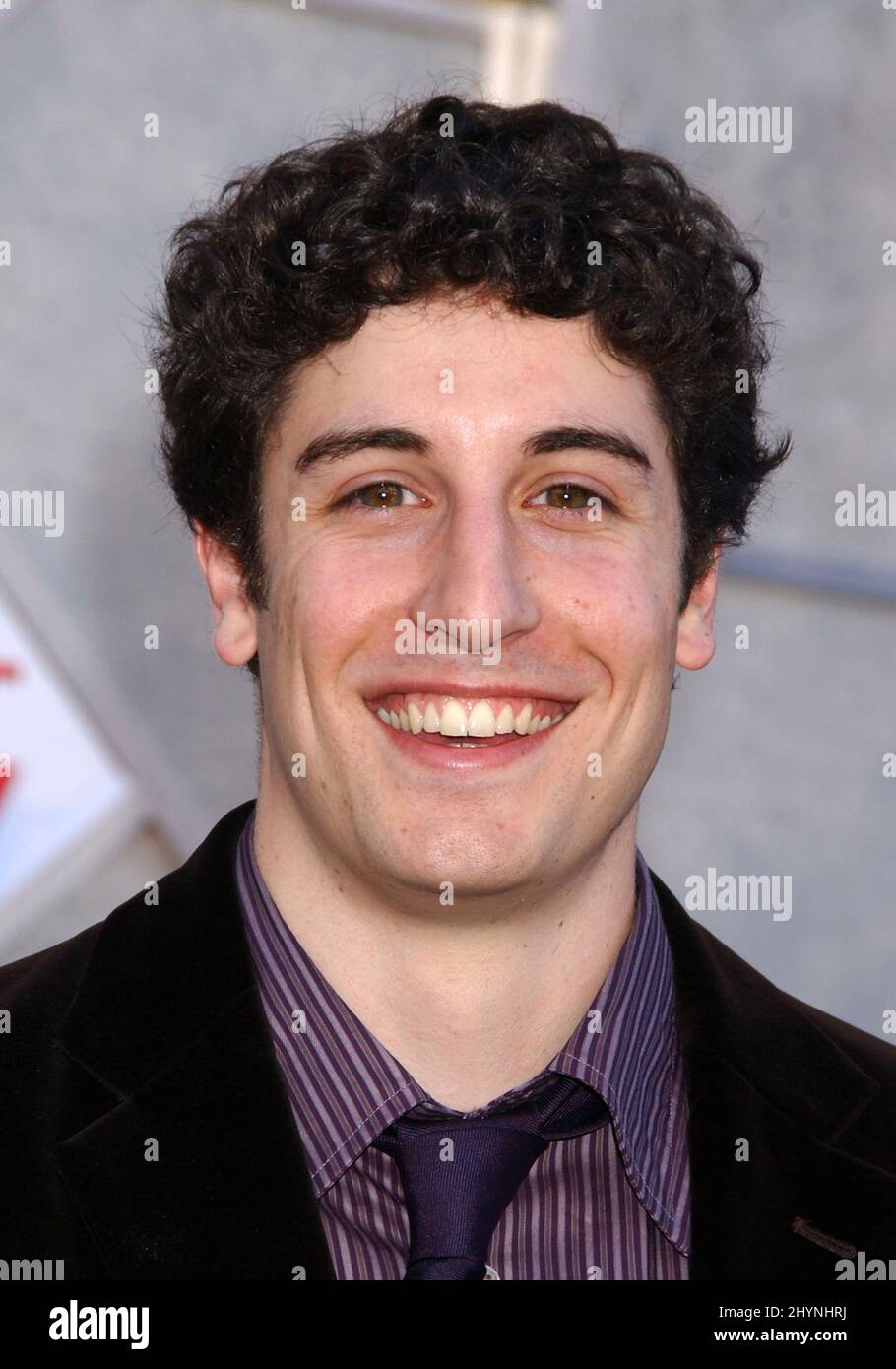 Jason Biggs attends the 'Eight Below' World Premiere at the El Capitan ...