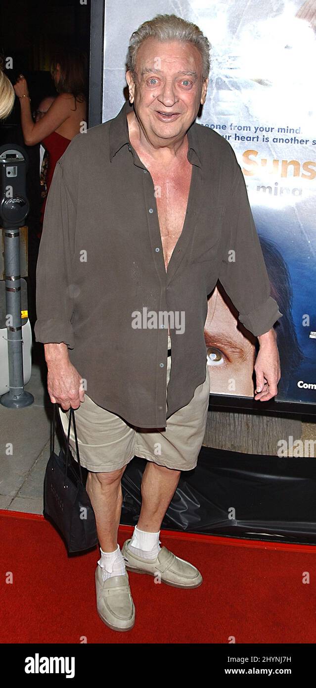 Rodney Dangerfield attends the 'Eternal Sunshine Of The Spotless Mind ...