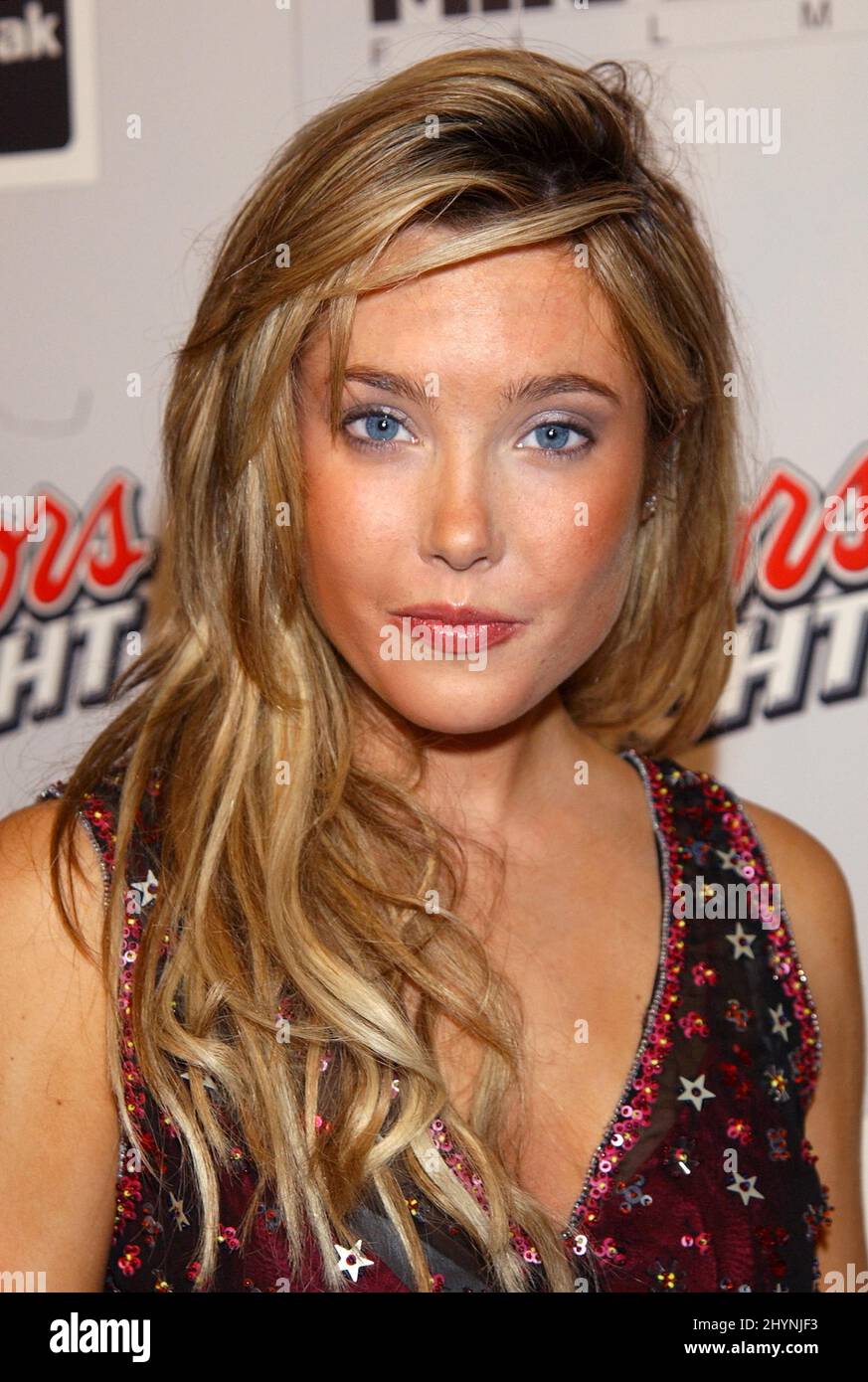 Jennifer Kirk attends the 'Finding Neverland" Premiere in Beverly Hills ...