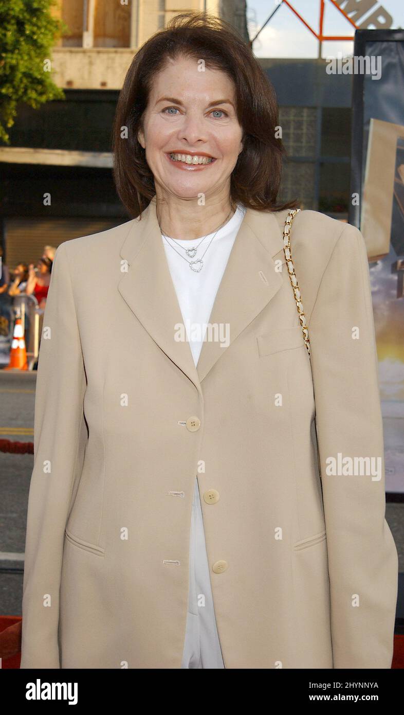 SHERRY LANSING ATTENDS THE 'LARA CROFT TOMB RAIDER: THE CRADLE OF LIFE ...