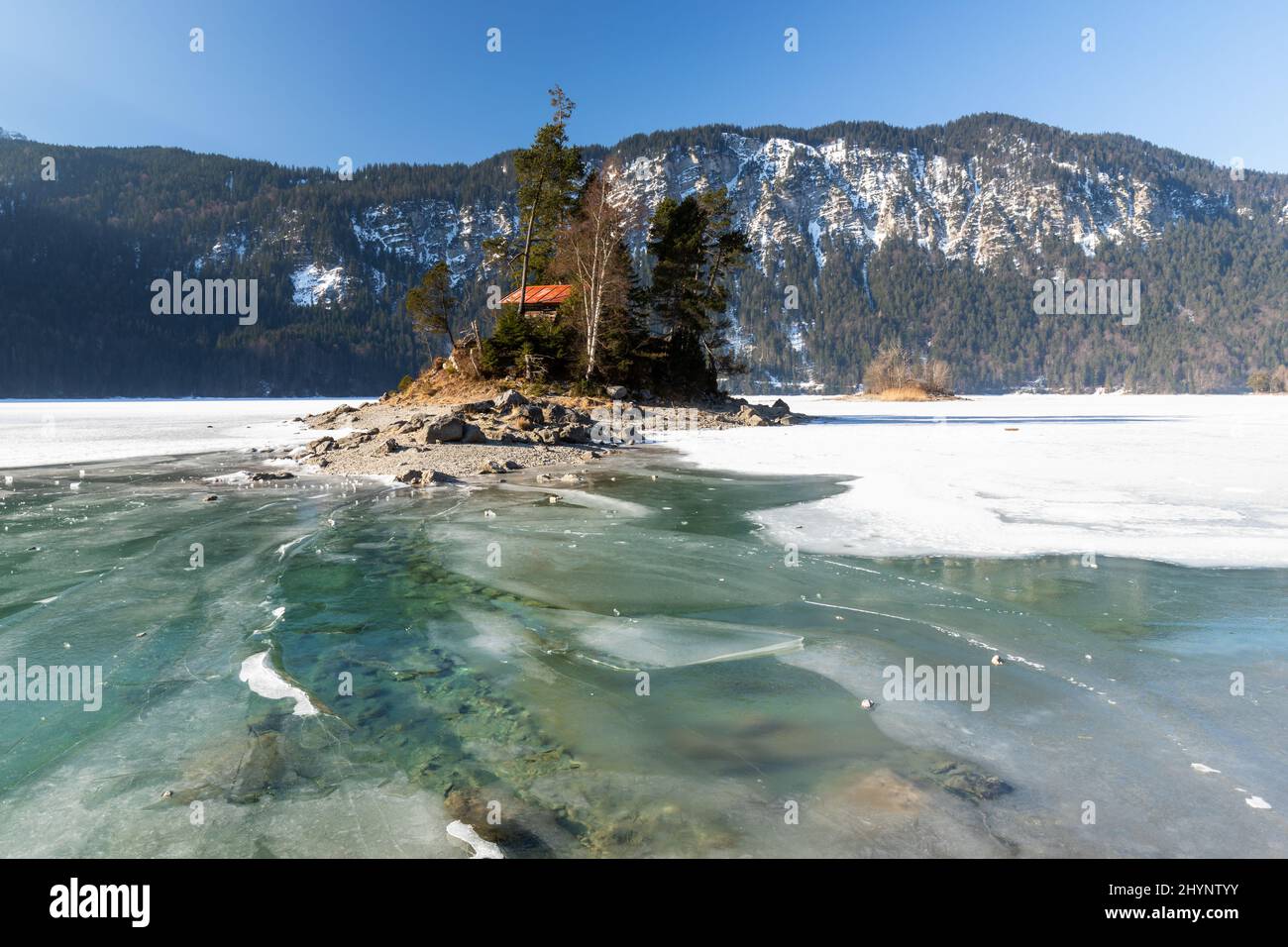 Frozen island hi-res stock photography and images - Alamy