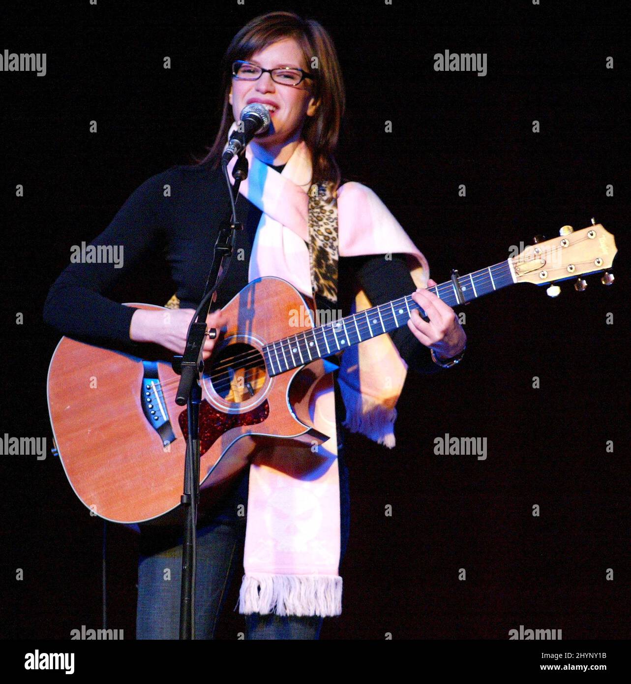 LISA LOEB ATTENDS THE 'ROCK FOR CHOICE CONCERT' IN CALIFORNIA. PICTURE ...