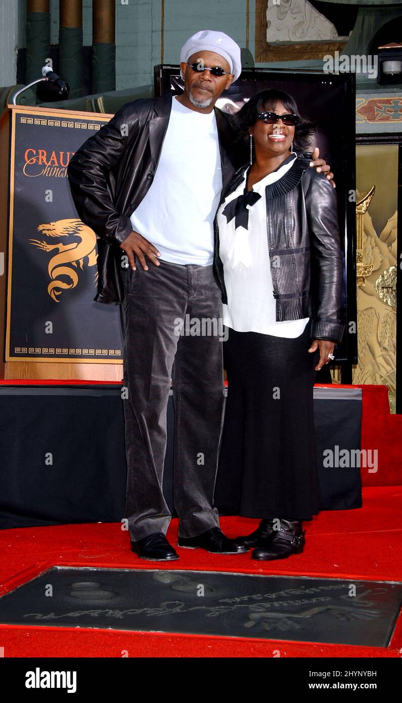 Samuel L. Jackson's hand & footprint Ceremony at Grauman's Chinese ...