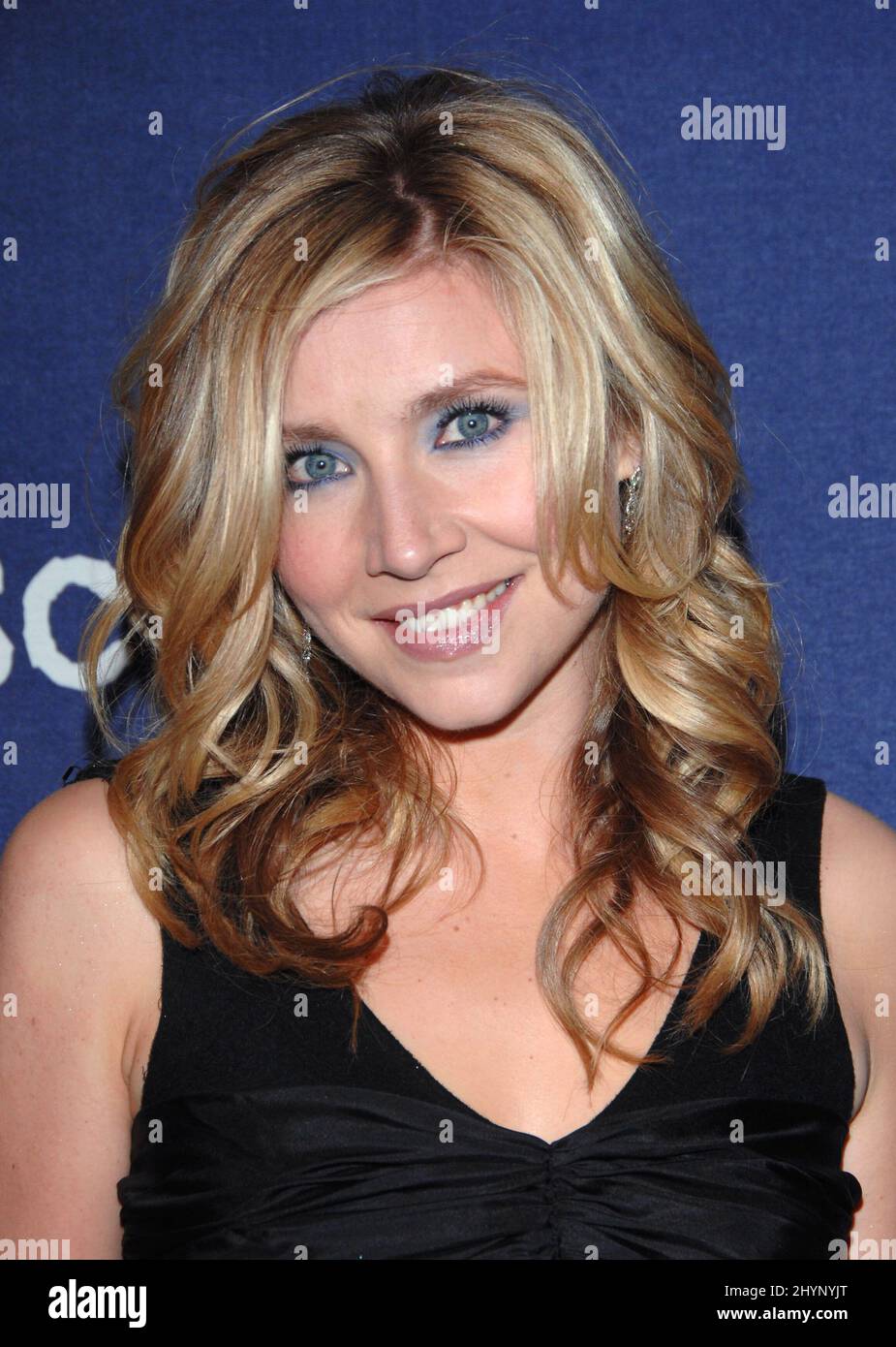 Sarah Chalke attends the 'Scrubs' Season Six Premiere Party in Beverly ...