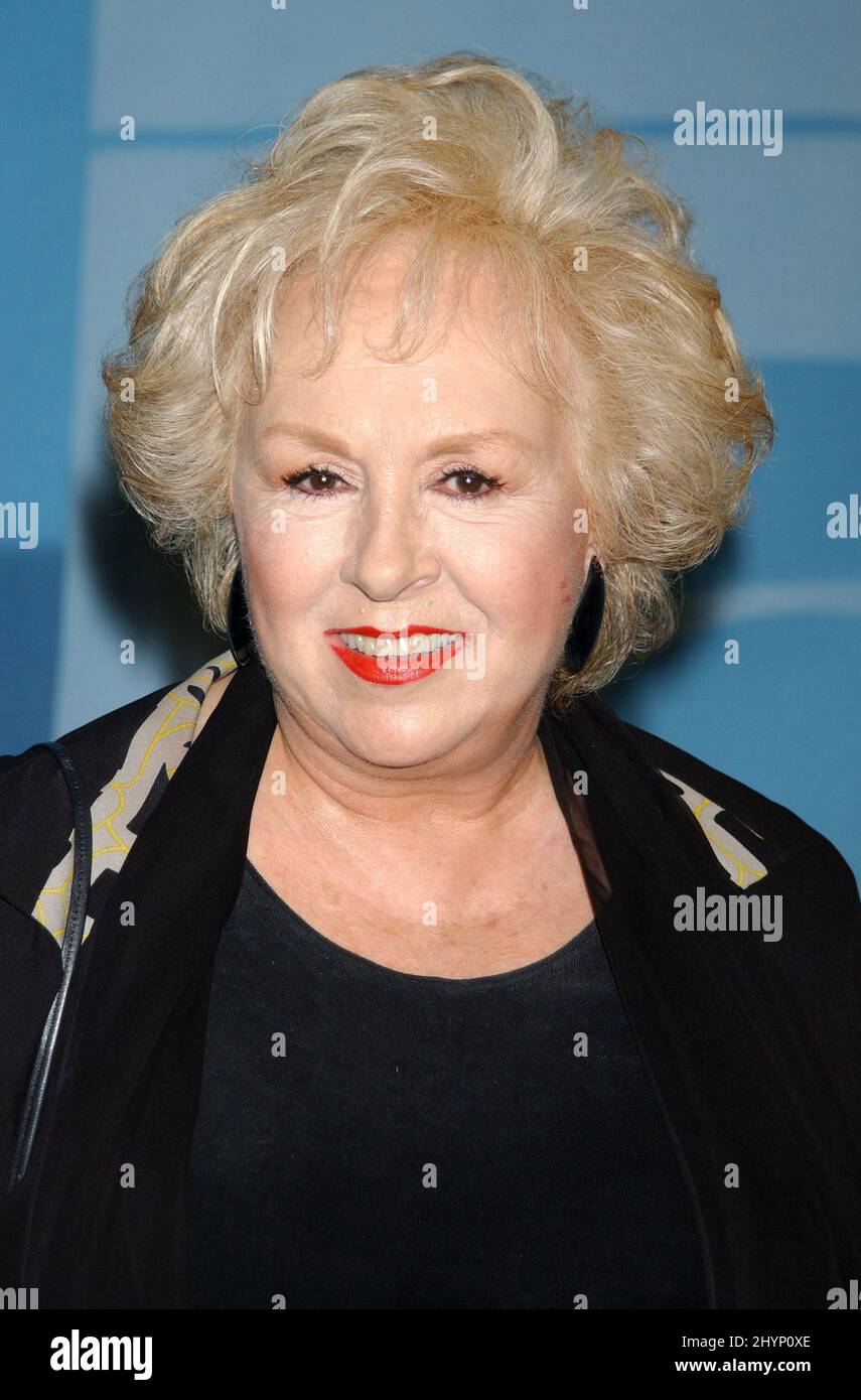 Doris roberts hi-res stock photography and images - Alamy