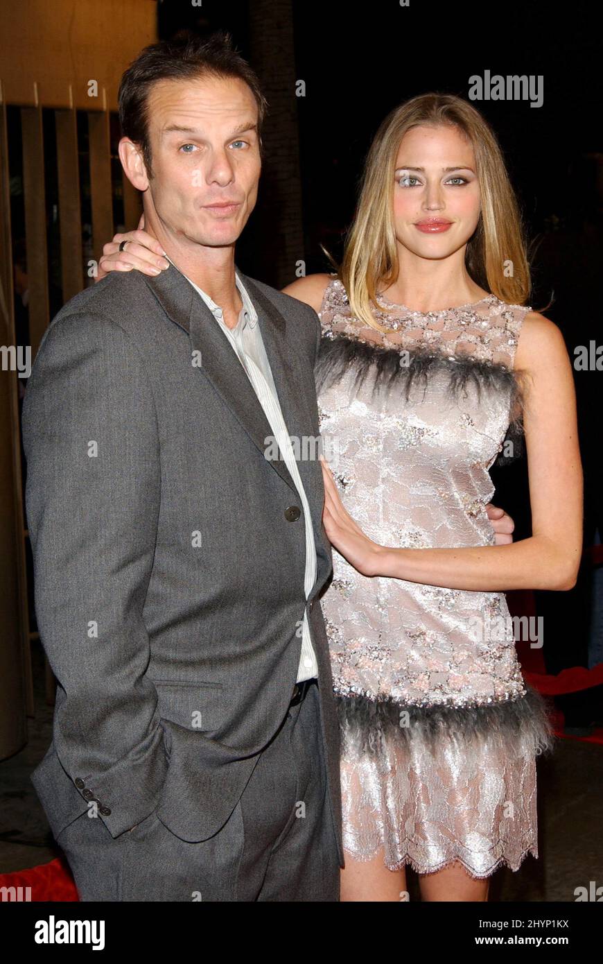 Estella warren peter berg hi-res stock photography and images - Alamy