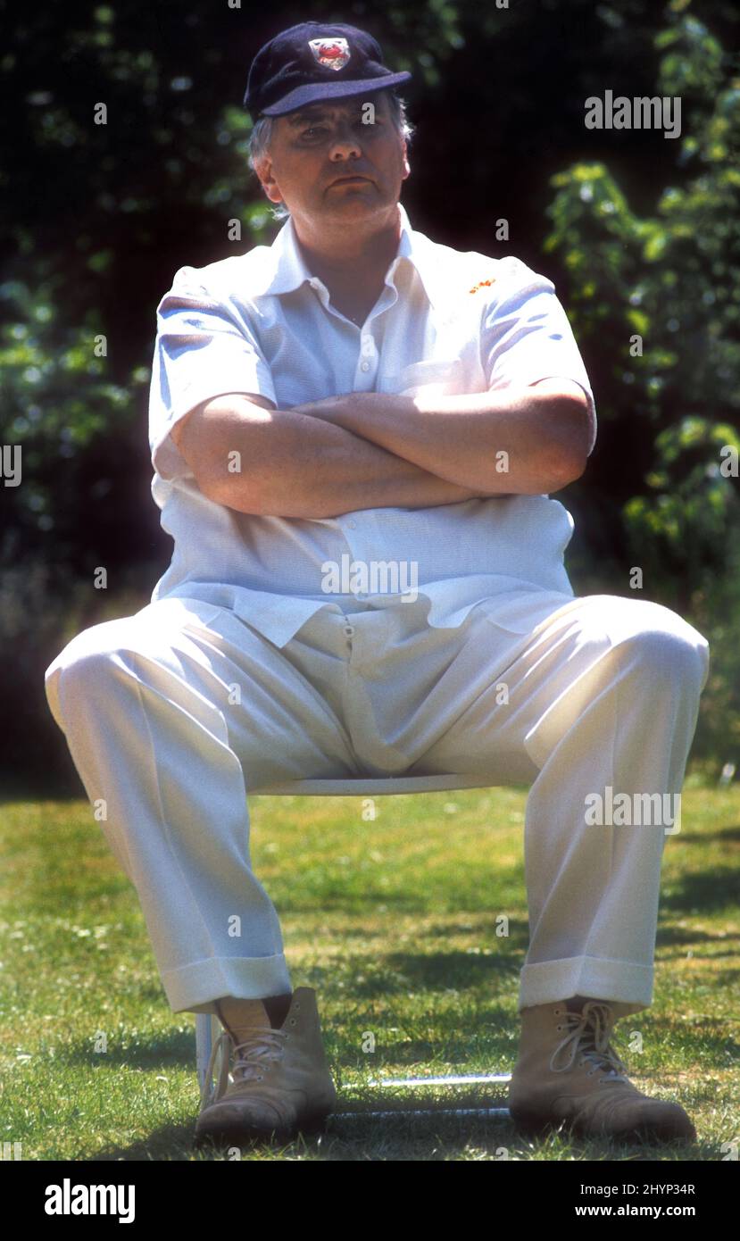 Patrick moore hi-res stock photography and images - Alamy