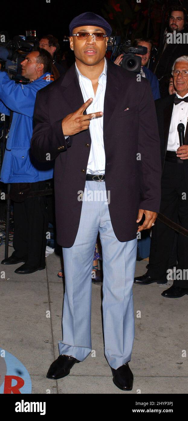 LL Cool J attends the 'Vanity Fair Oscar Party 2004' at Mortons ...