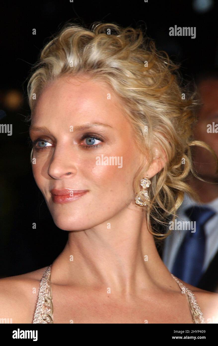 Uma Thurman attends the Vanity Fair Oscar Party at Mortons, Beverly ...