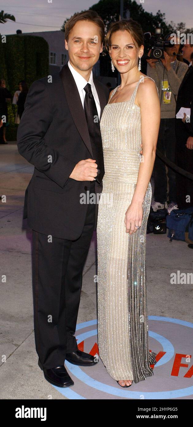 Hilary Swank & Chad Lowe attend the 'Vanity Fair Oscar Party 2004' at ...