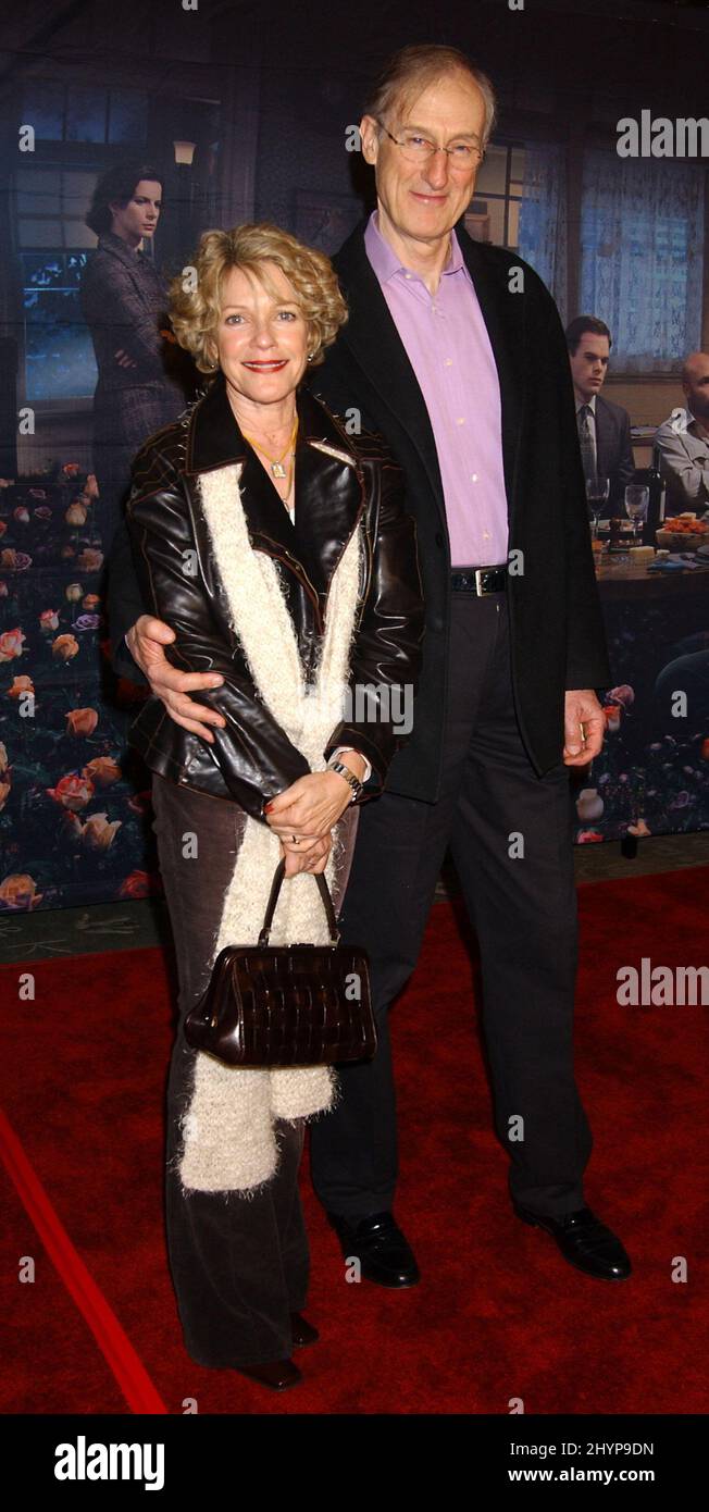JAMES CROMWELL & JULIE COBB ATTENDS THE 'SIX FEET UNDER' LA PREMIERE ...