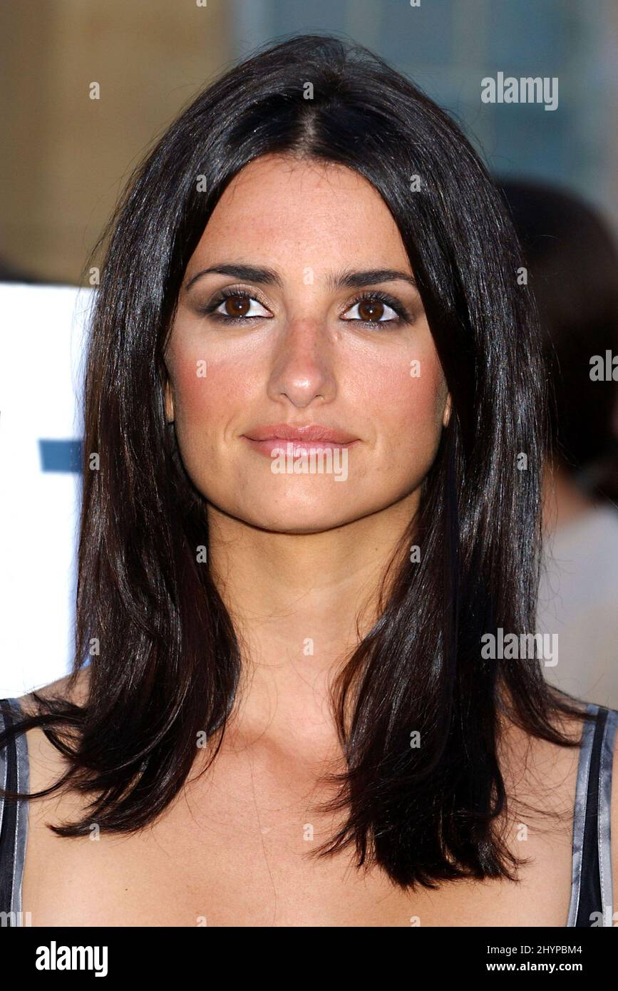 Penelope Cruz promotes 'Dont' Move' during the Cinema Italian Style ...