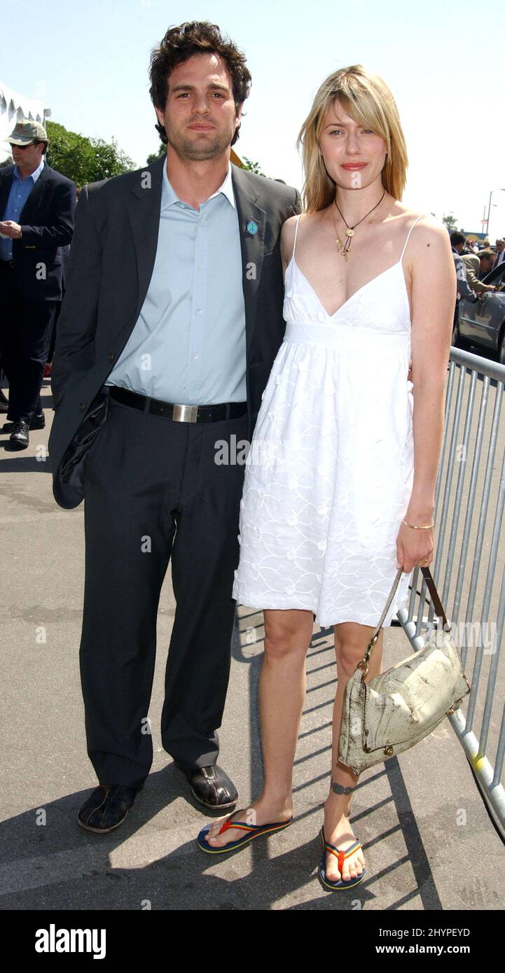 MARK RUFFALO & WIFE SUNRISE ATTEND THE 2003 INDEPENDENT SPIRIT AWARDS ...