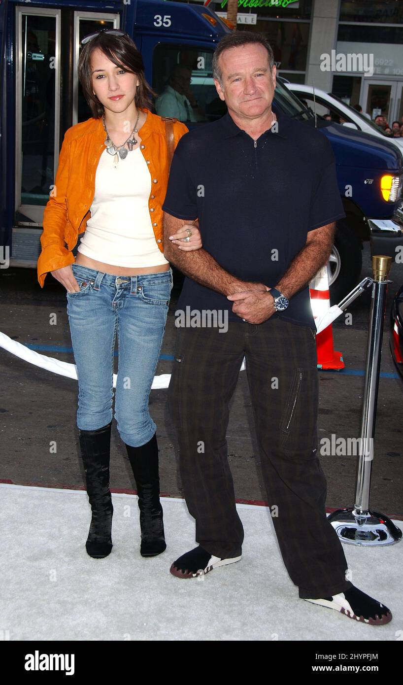 Robin Williams & daughter Zelda attend the 'Happy Feet' World Premiere ...