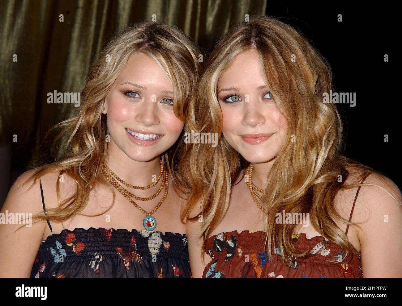 Mary kate ashley olsen attend austin powers goldmember premiere ...