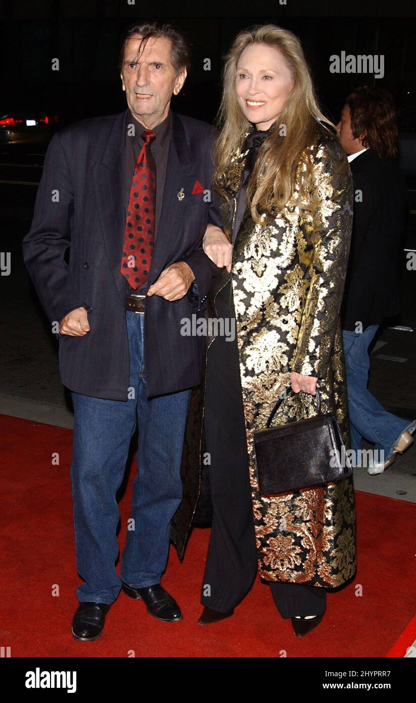 FAYE DUNAWAY & HARRY DEAN STANTON ATTEND THE '21 GRAMS' FILM PREMIERE ...