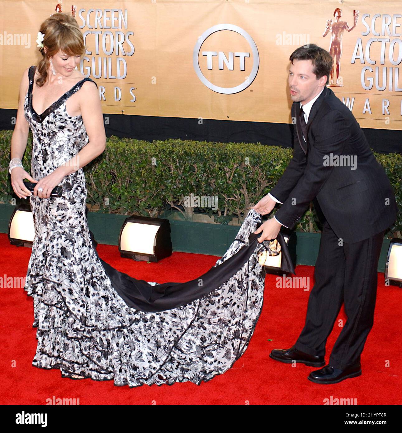 Allison Janney & Sean Hayes attend The 11th Annual Screen Actors Guild ...