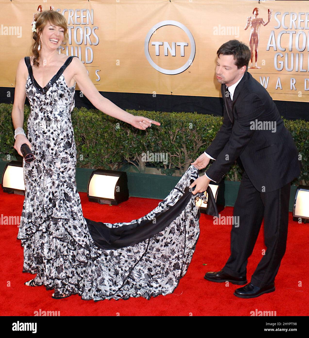Allison Janney & Sean Hayes attend The 11th Annual Screen Actors Guild ...