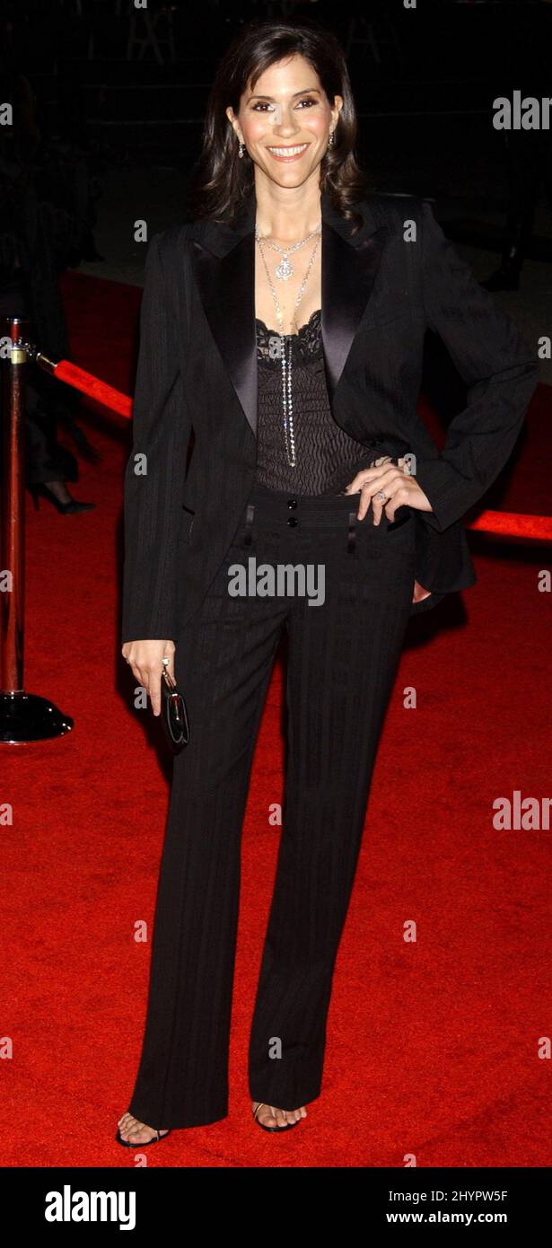 JAMIE GERTZ ATTENDS THE 30th ANNUAL PEOPLE'S CHOICE AWARDS IN ...