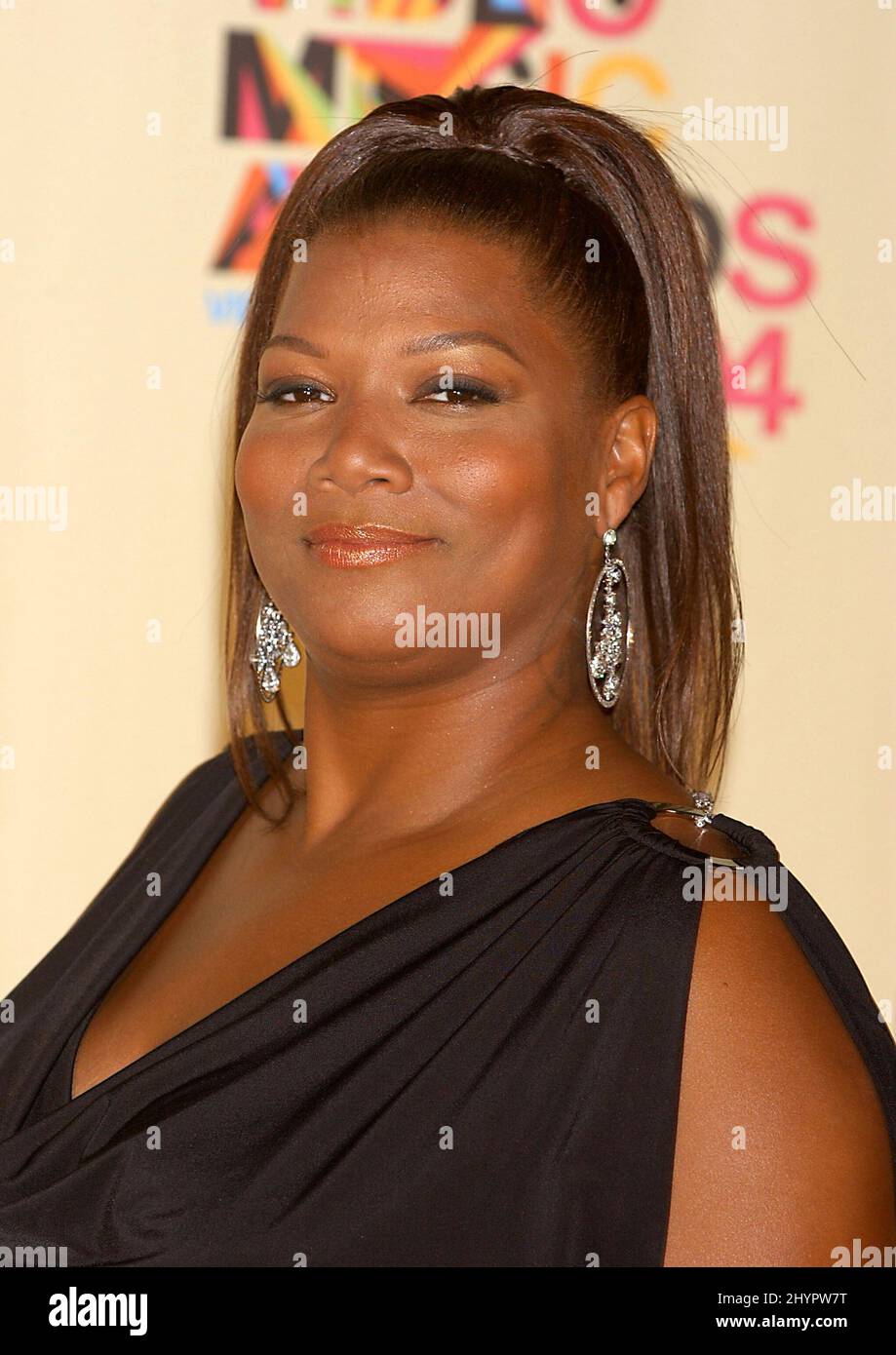 Queen Latifah attends the 2004 MTV Music Video Awards in Miami, Florida ...