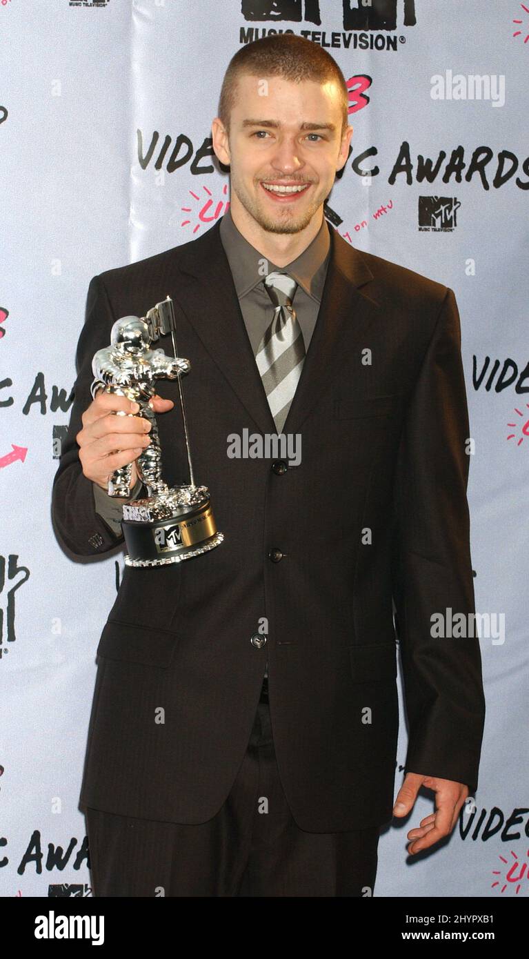 JUSTIN TIMBERLAKE ATTENDS THE 2003 MTV VIDEO MUSIC AWARDS AT RADIO CITY ...
