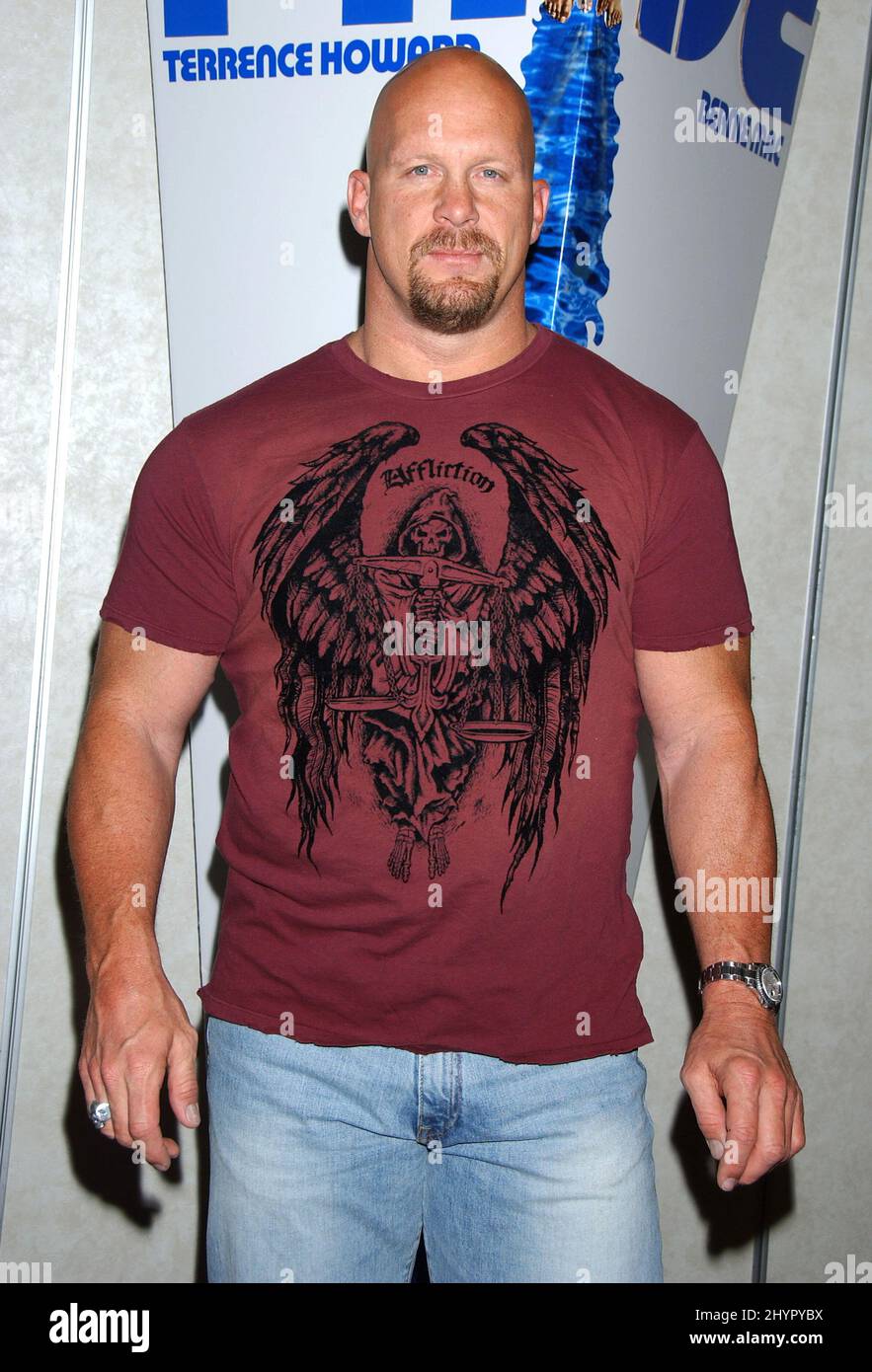 Steve Austin attends the Lionsgate ShoWest Luncheon in Las Vegas ...