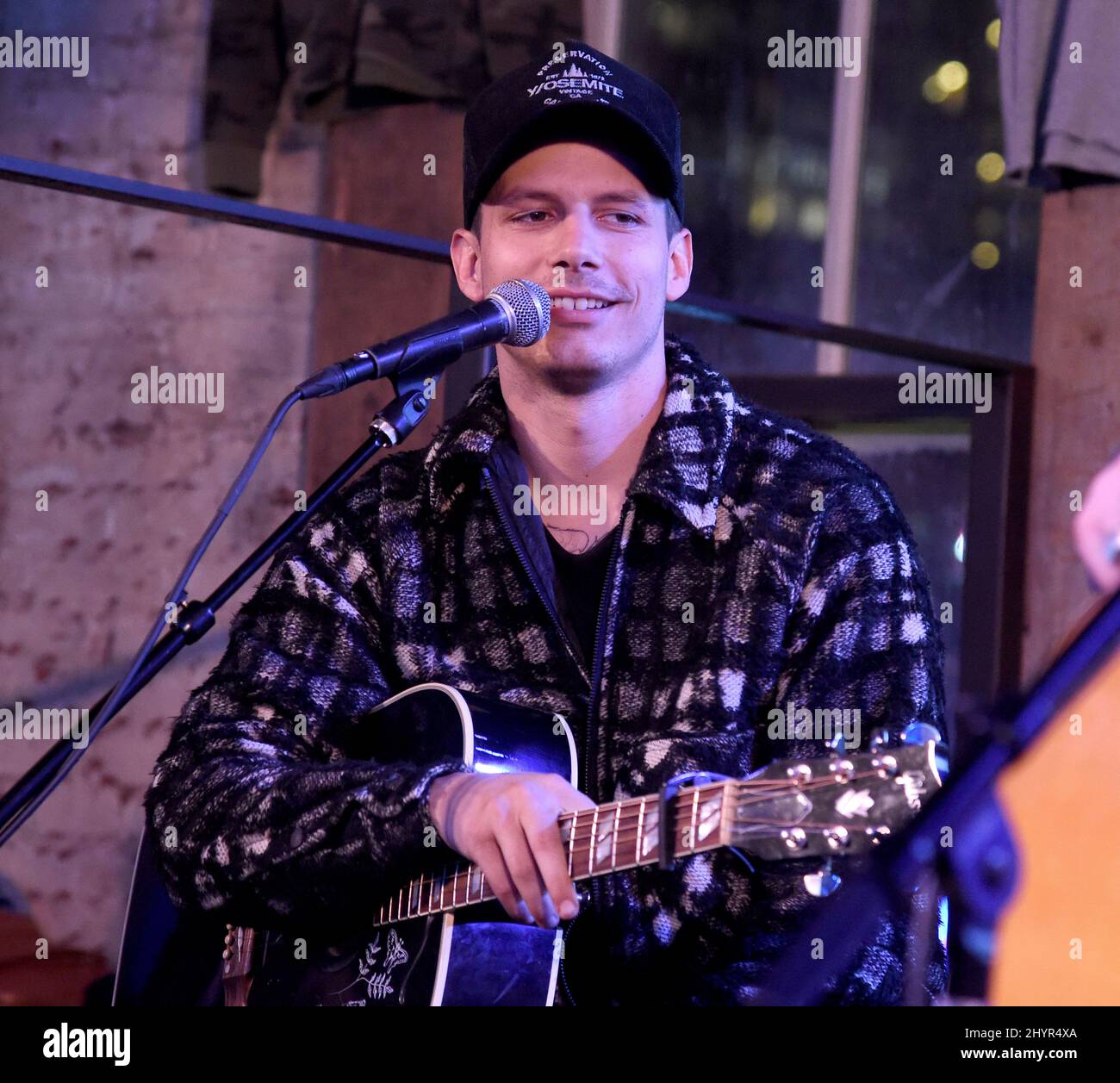 Devin dawson on stage hi-res stock photography and images - Alamy