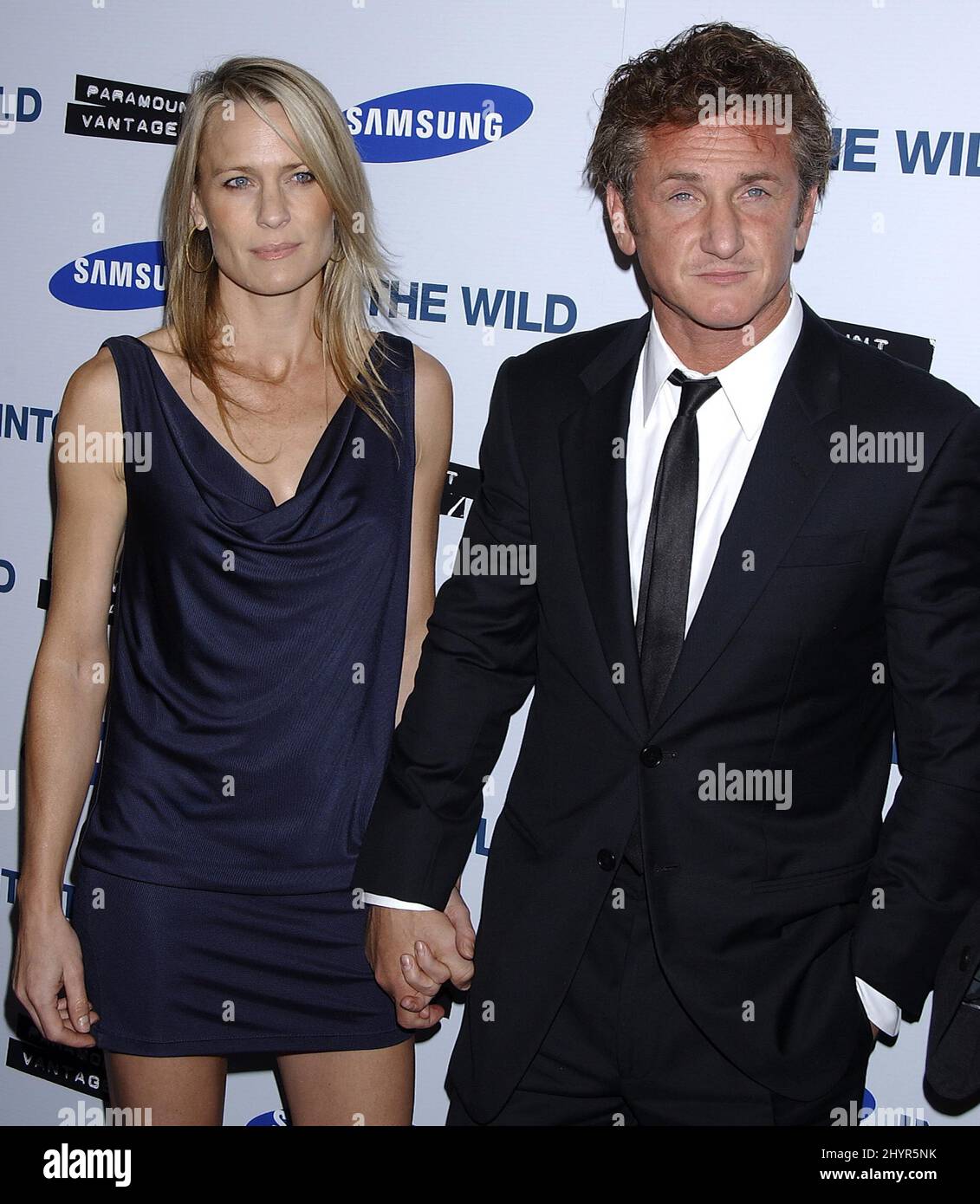 Robin Wright Penn and Sean Penn arrive at the Los Angeles premiere of ...