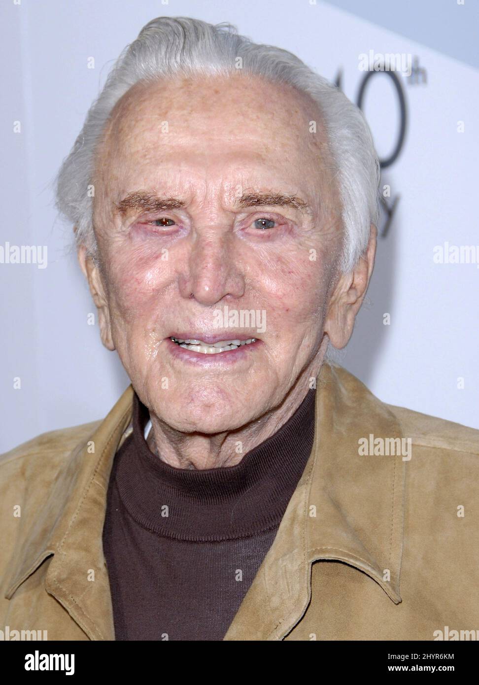 Kirk douglas portrait hi-res stock photography and images - Alamy