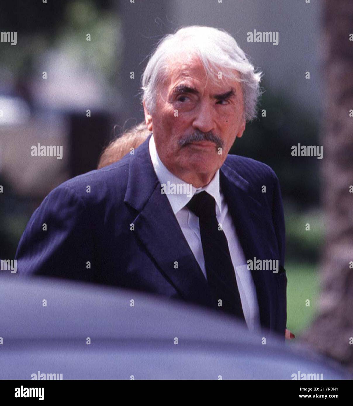 Gregory Peck at Frank Sinatra's funeral held at Good Shepherd Catholic ...