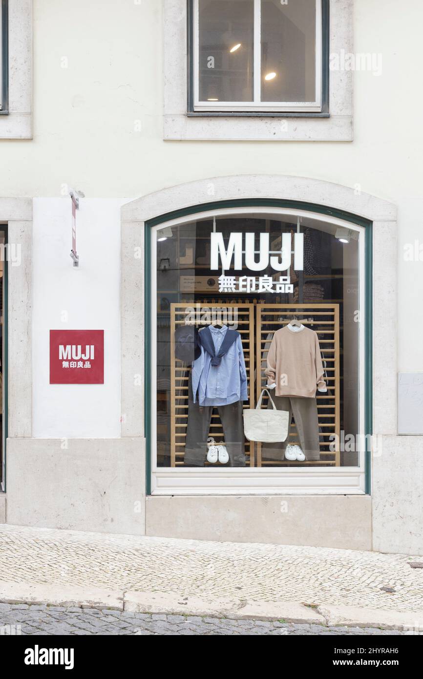 Muji hi-res stock photography and images - Alamy