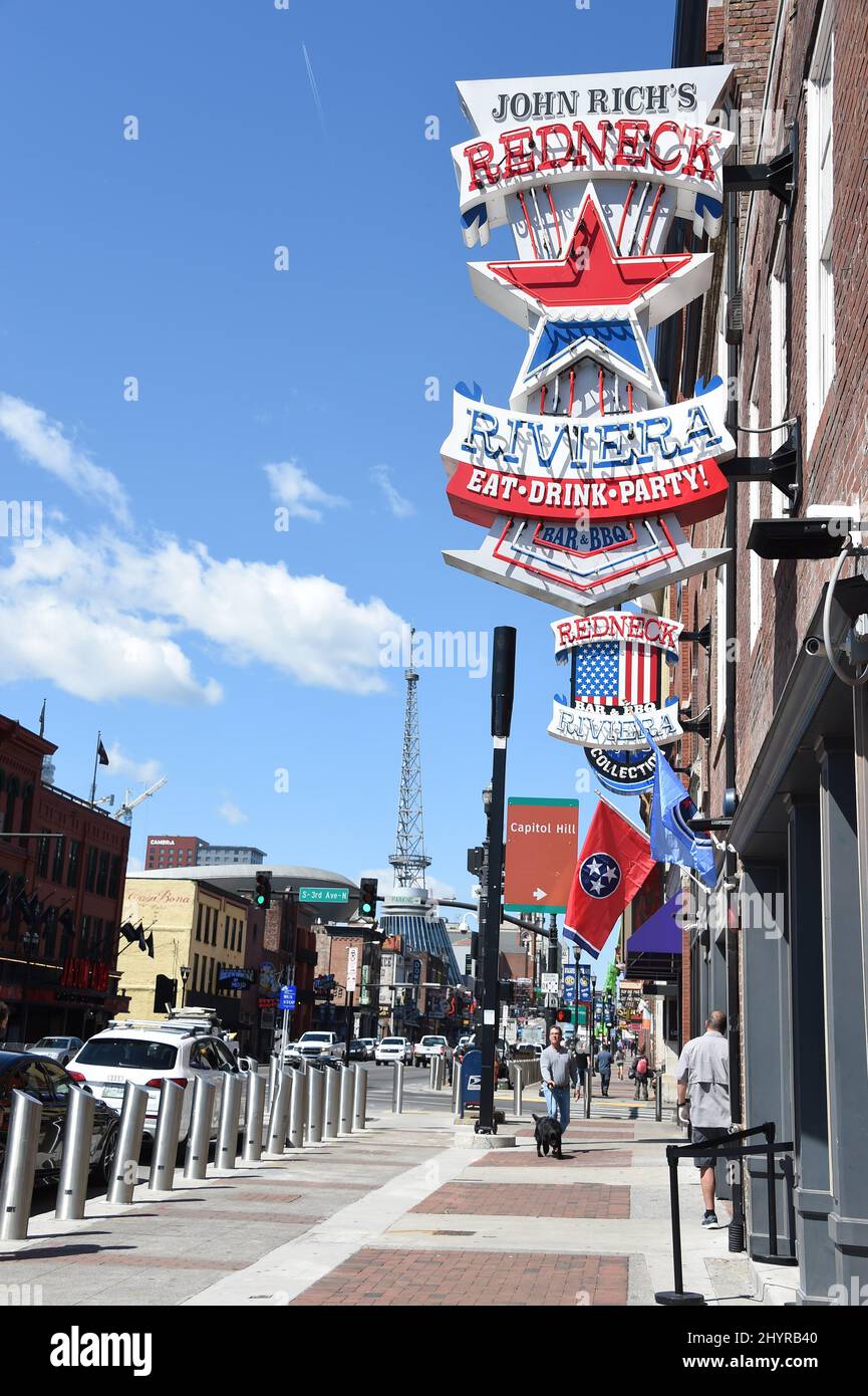 First to his redneck riviera bar bbq on lower broadway hi-res stock ...