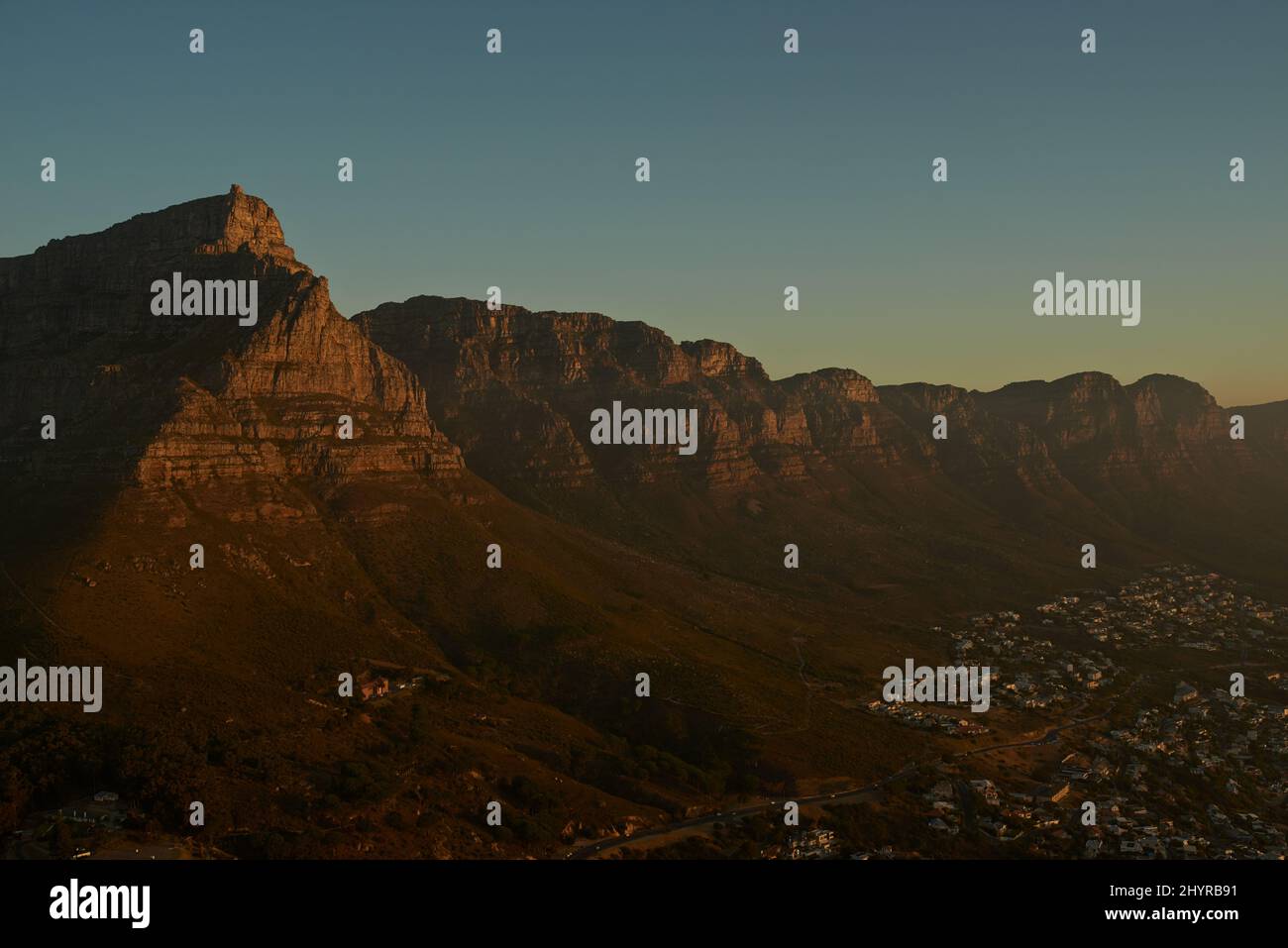 Real mountains hi-res stock photography and images - Alamy