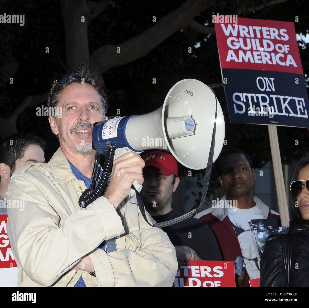 Tim Kring, Heroes creator and the rest of the "Heroes" cast join the ...