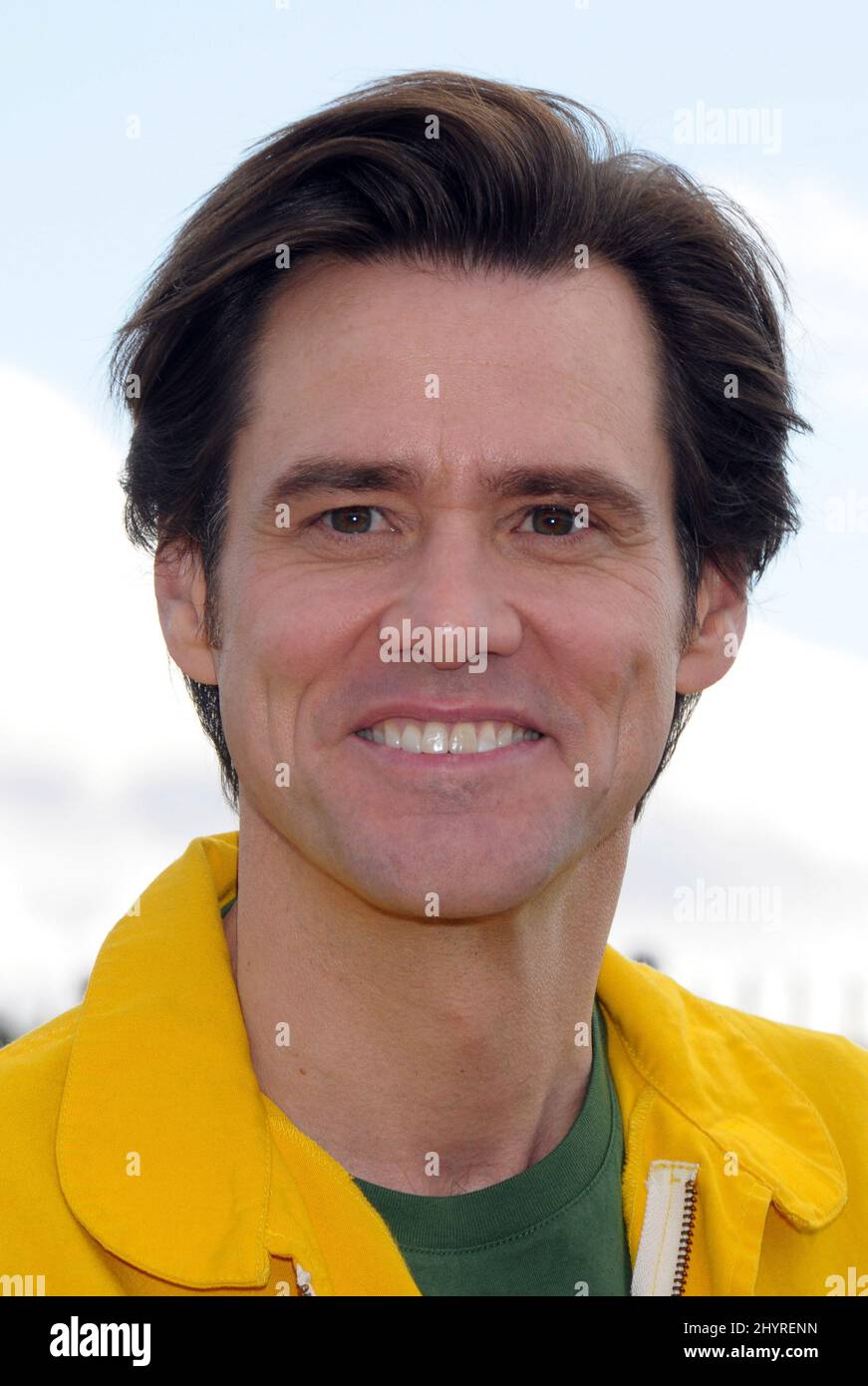 Jim Carrey bungee jumps during filming of his new movie "Yes Man" held ...