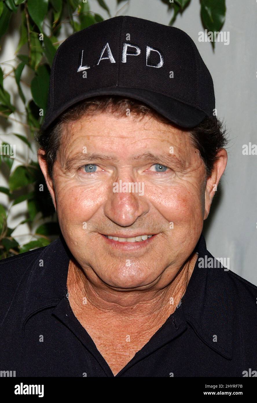 Singer songwriter mac davis is is critically condition after heart ...