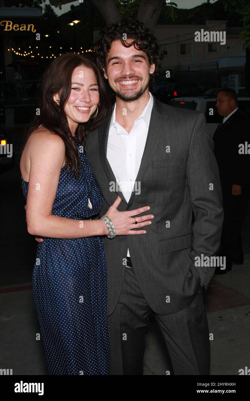 Steven Strait And Lynn Collins Kiss