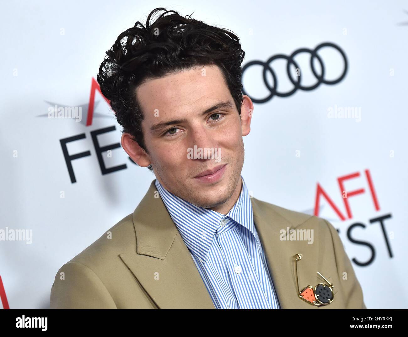 Josh o’connor crown hi-res stock photography and images - Alamy