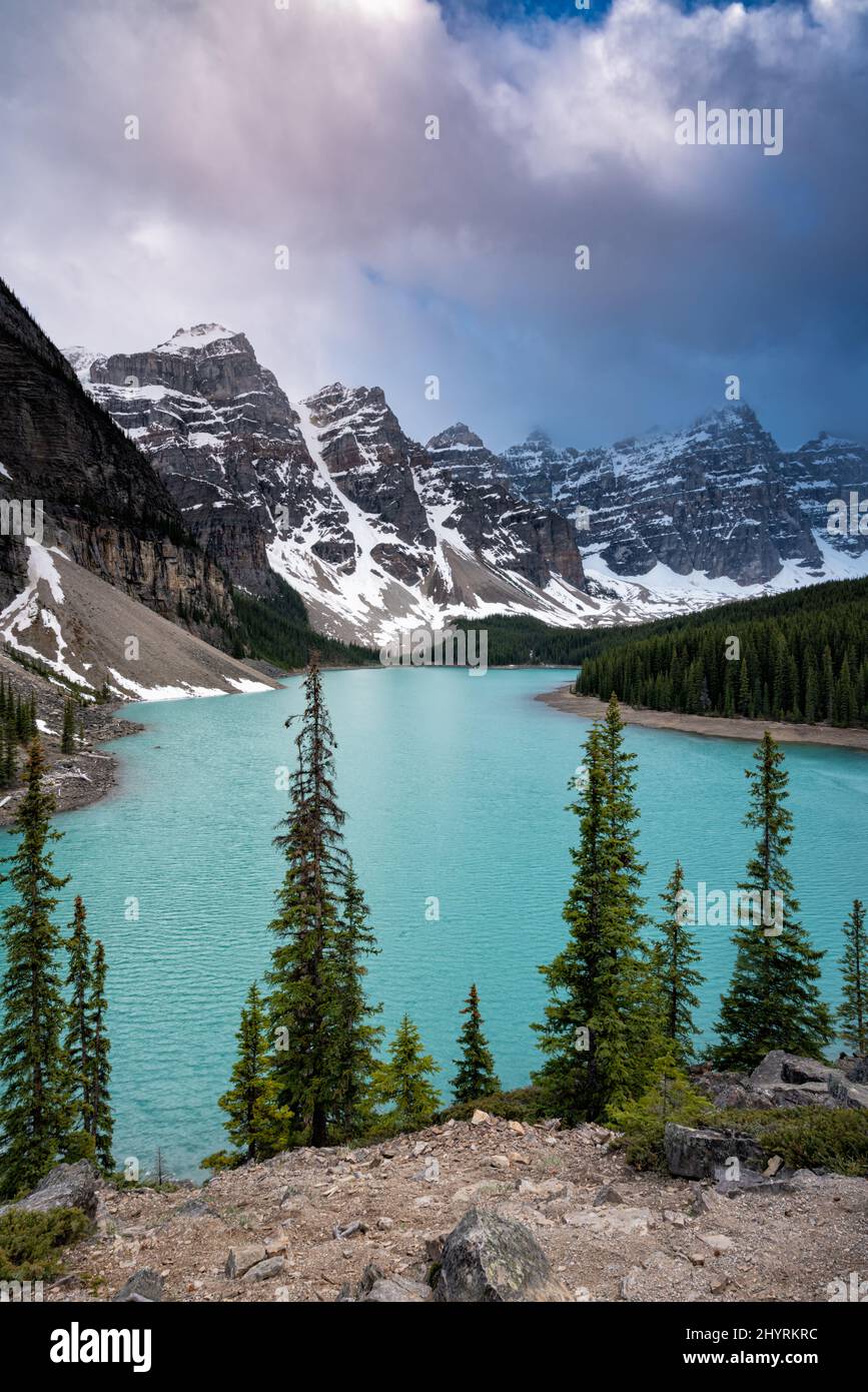 Small lake foot large hi-res stock photography and images - Alamy
