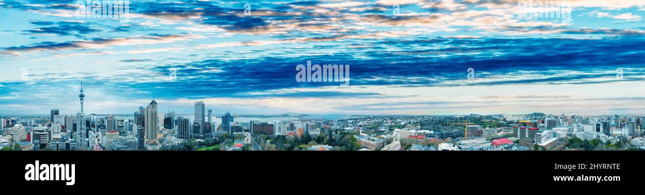 Auckland, New Zealand. Aerial view at sunset Stock Photo - Alamy