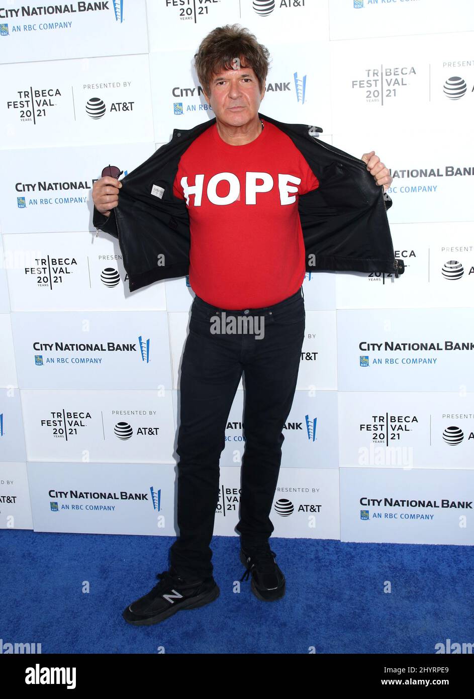 Clem Burke attending the 2021 Tribeca Film Festival 'Blondie: Vivir En ...