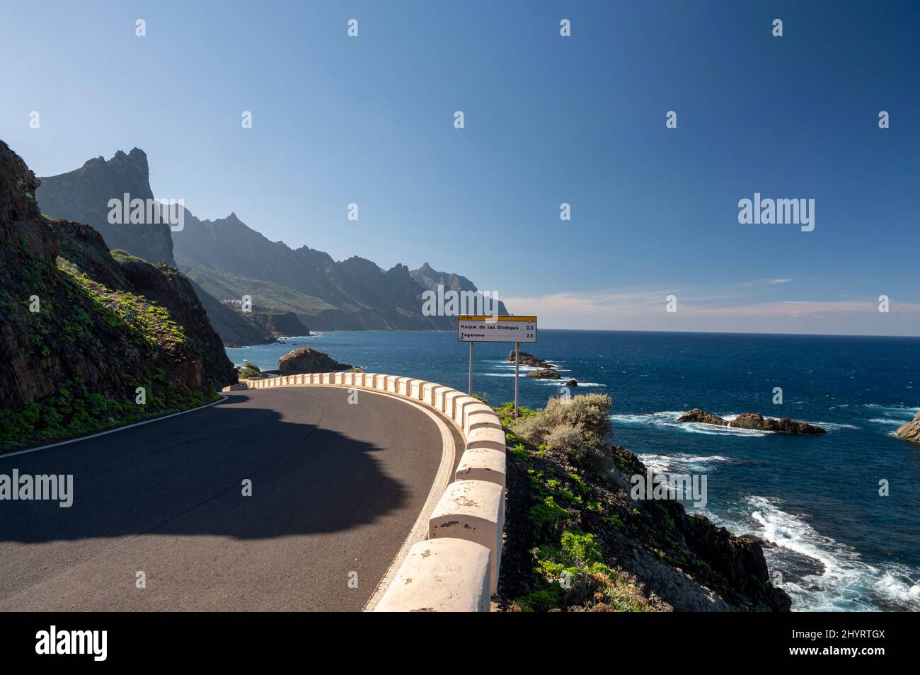 Coatal road near Playa del Roque de las Bodegas and blue Atlantic ocean ...
