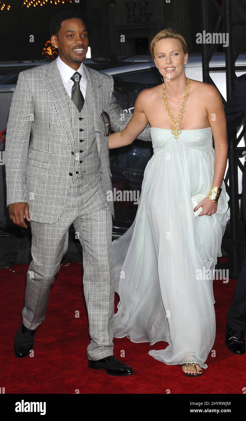 Will smith and charlize theron hi-res stock photography and images - Alamy