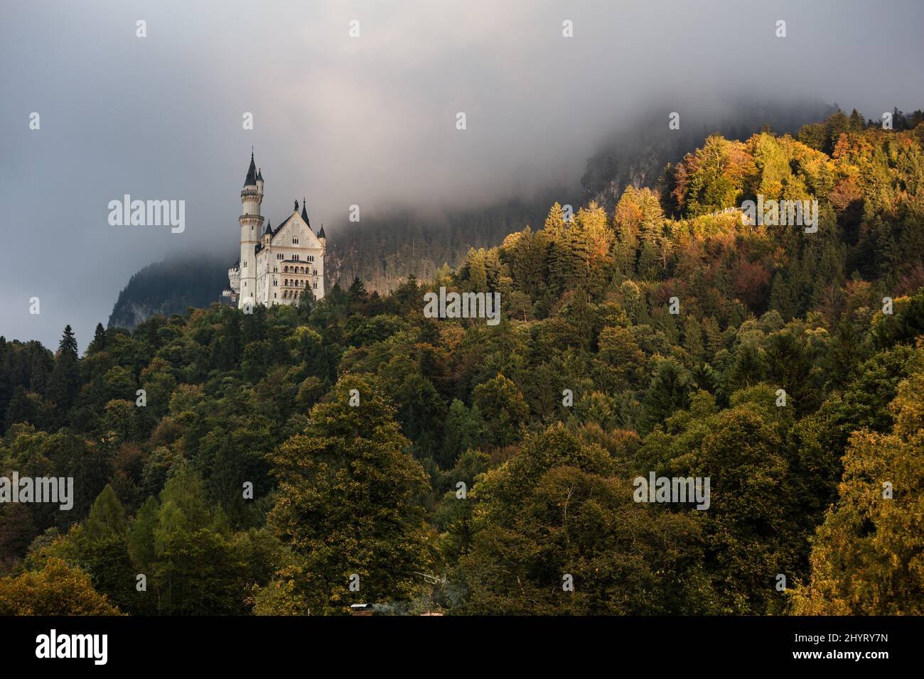Neuschwanstein Castle (Schloss Neuschwanstein) in fall colors – Bavaria ...