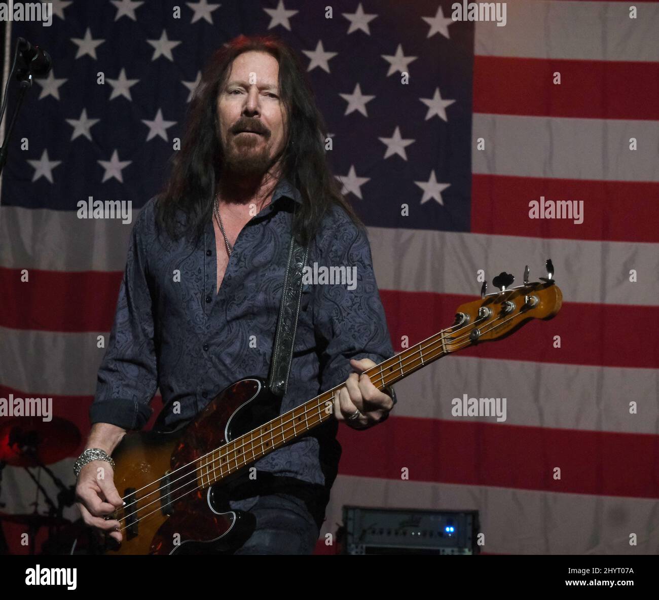 Barry dunaway 38 special performing volunteer jam hi-res stock ...