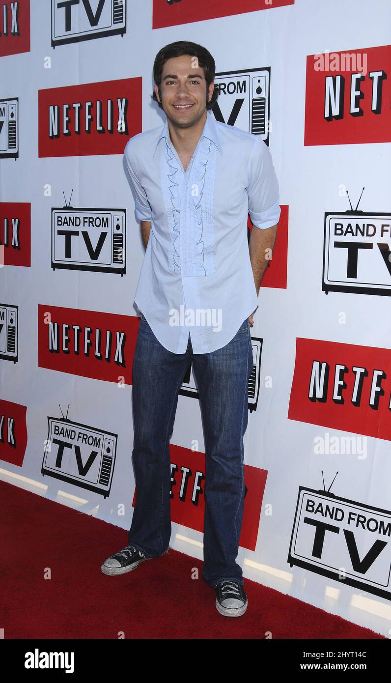 Zachary Levi at "Netflix Live! on Location" Concert and Screening ...