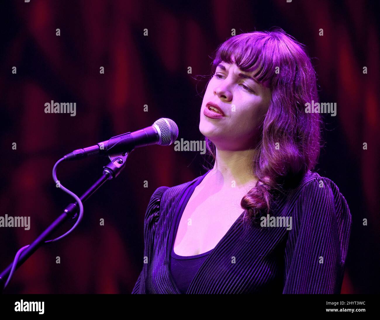 Susan oneill performing hi-res stock photography and images - Alamy