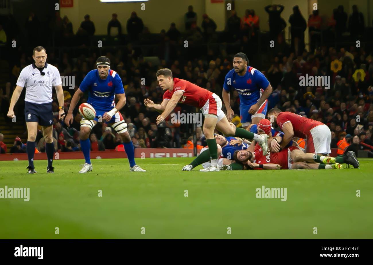 Kieran hardy wales rugby hi-res stock photography and images - Alamy