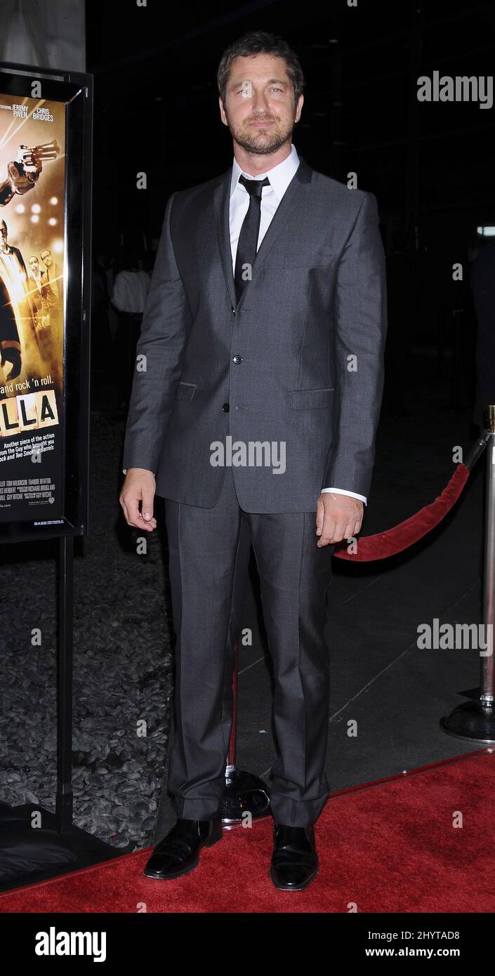 Gerard Butler arriving at the premiere for Rocknrolla, at the Pacific ...