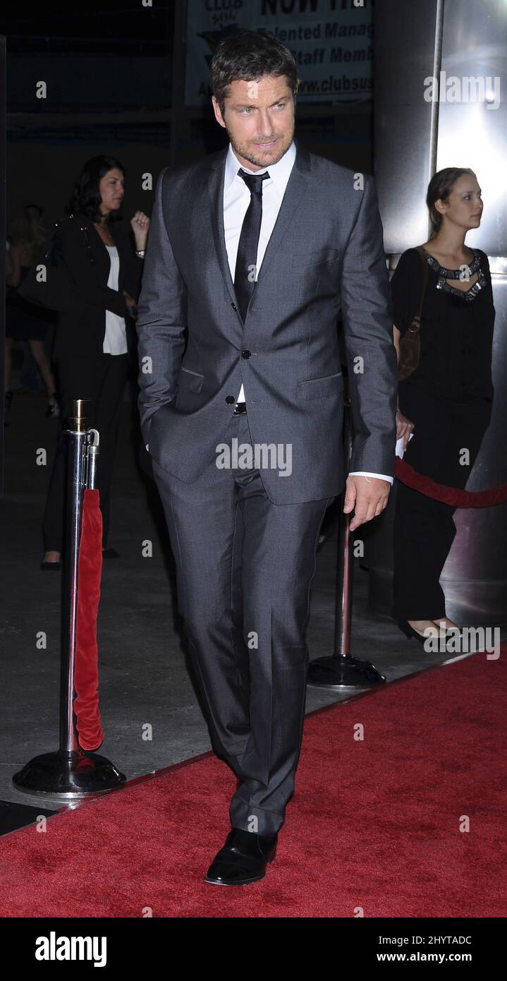 Gerard Butler arriving at the premiere for Rocknrolla, at the Pacific ...